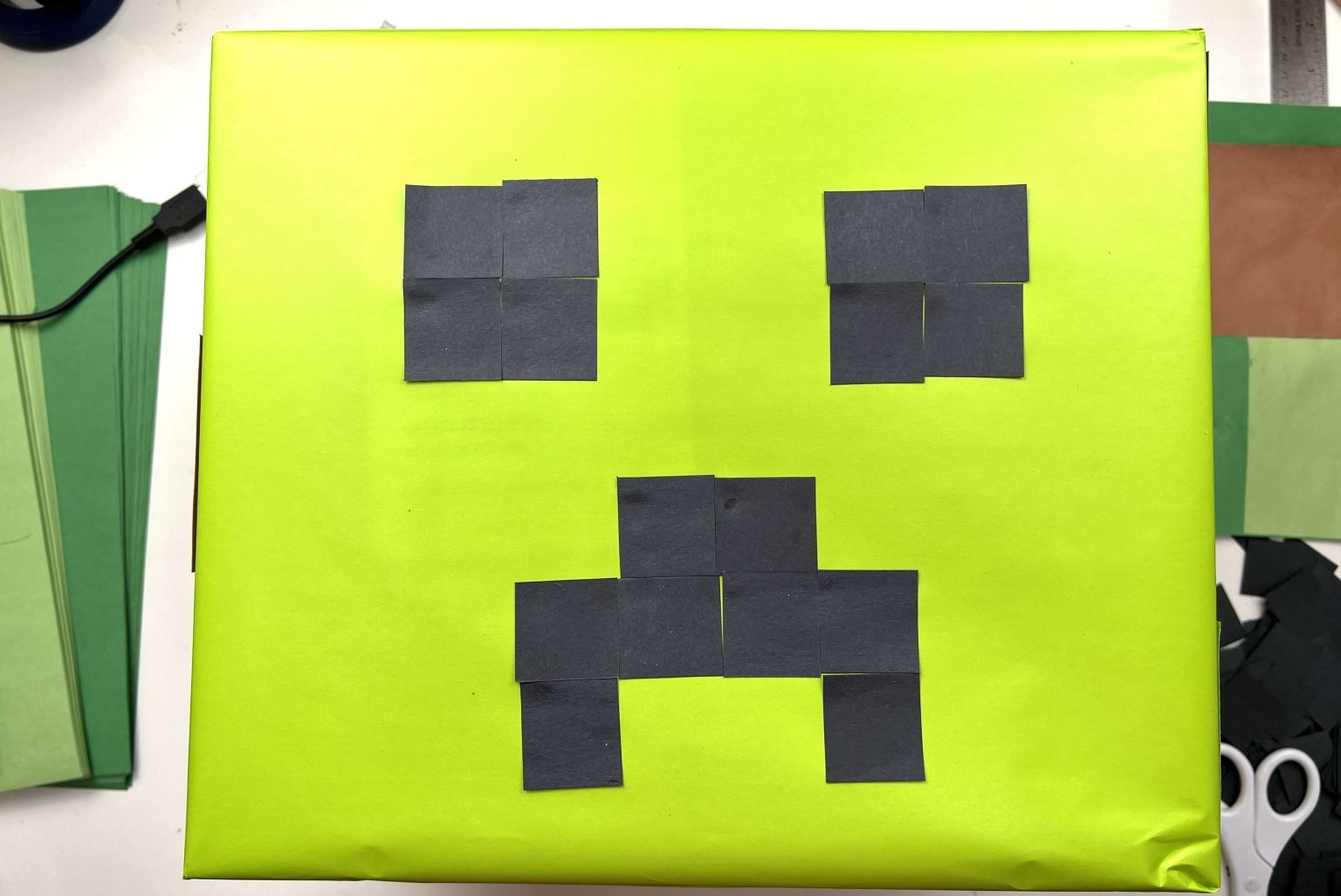 DIY Minecraft Creeper - Birthday Decorations - Katherine Learns Stuff!